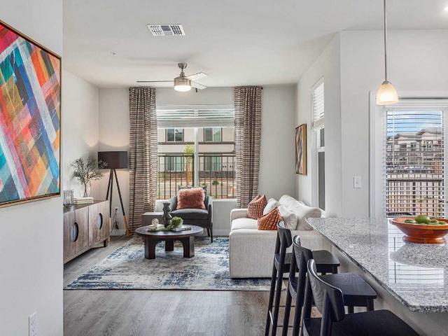 Obsidian on Glendale 2 Bedroom Apartment for Rent at 7601 W Glendale Ave, Glendale, AZ 85303