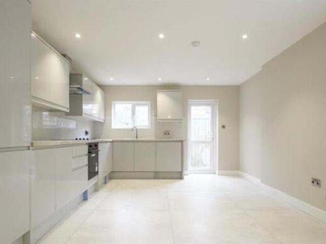 Ogbourne St. George, Marlborough, 4 Bedroom Mews