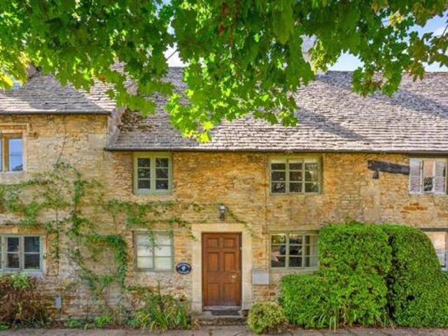 Oddington, Moreton in marsh, 3 Bedroom Semi detached