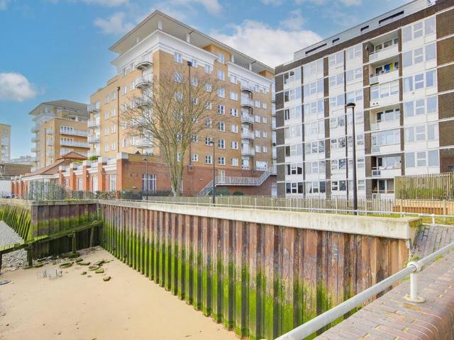 Odessa Street, London SE16 2 bed flat to rent £1,999 pcm £461 pw