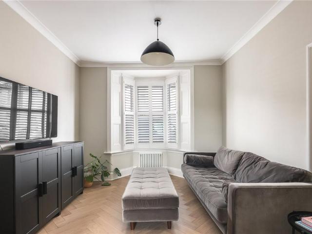 Odessa Road, Forest Gate, London, E7 3 bed terraced house to rent £2,800 pcm £646 pw