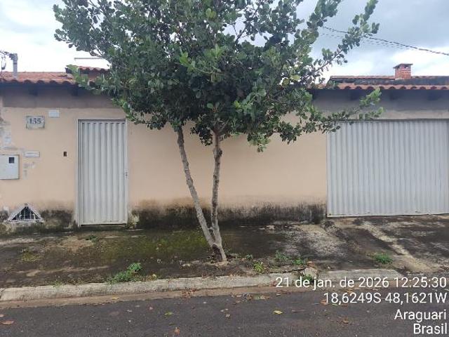 Oferta com diferencial — Casa no Res Pq dos Verdes, Araguari MG, Nº 155, 2 quartos, 200m² | Leilão