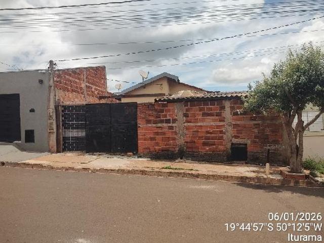 Oferta com vantagem — Casa no Res Vera Lúcia Elias, Iturama MG, Nº 80, 2 quartos, 180m² | Venda Online