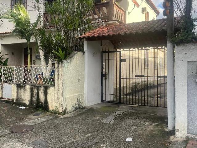 Oferta exclusiva — Casa no Praca Seca, Rio de Janeiro RJ, Nº 324, 3 quartos, 92,8m² | Licitação Aberta
