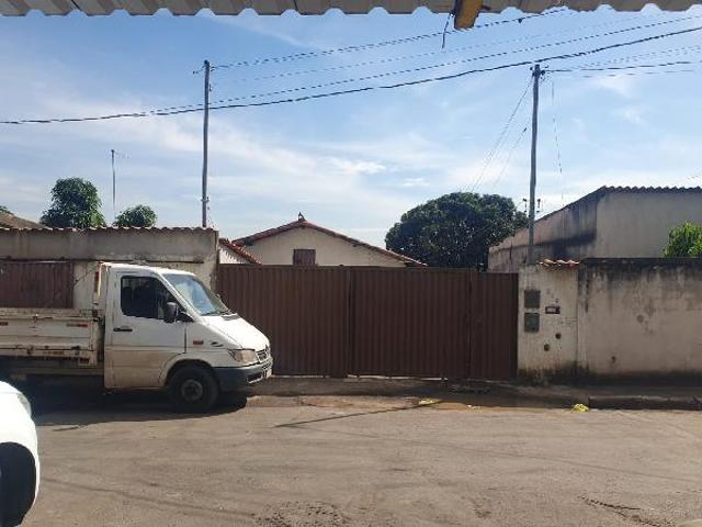 Oferta imperdível — Casa no Planalto, Sao Joaquim de Bicas MG, Nº 268, 2 quartos, 1 vaga, 119,98m² | Leilão