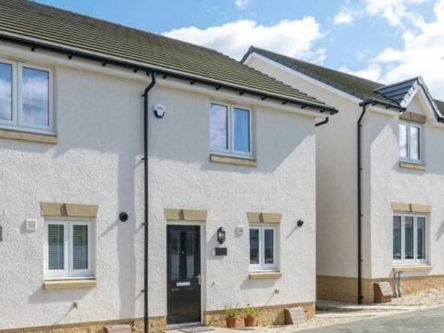 Off Carmuirs Drive, Newarthill, 2 Bedroom Terraced