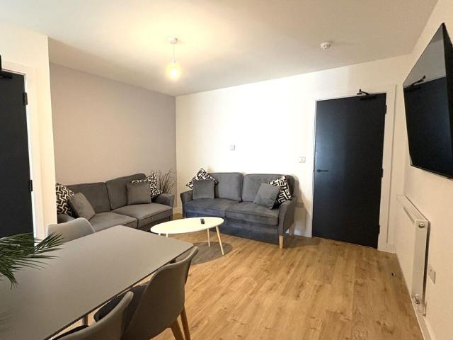 Off Suite Room – Brand New House