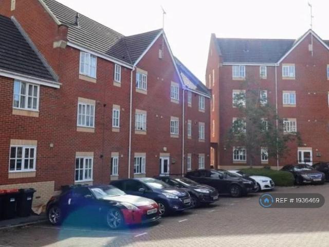 Off Whaddon Way, Bletchley, Milton. 2 bed flat to rent £1,995 pcm £460 pw