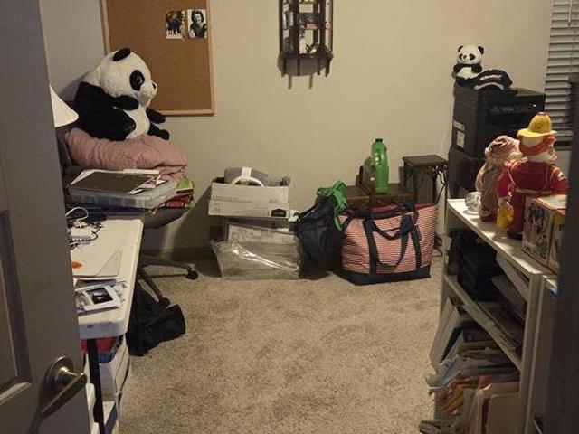 Offering a room in a nice area