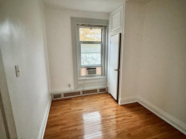 Offering a two year lease for a room in Bedstuy
