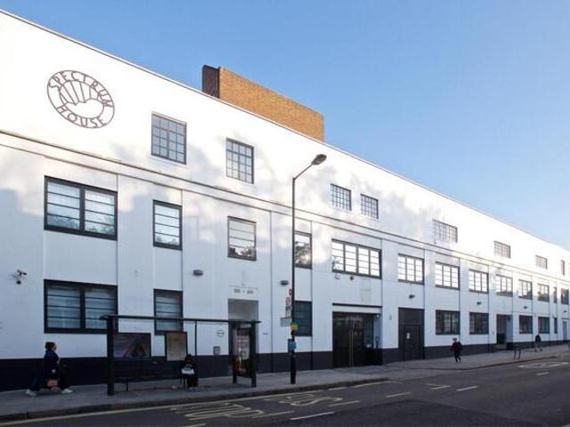 Office Barnet Great London LS101407054