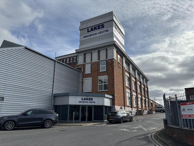 Office Braintree Essex LS99233326