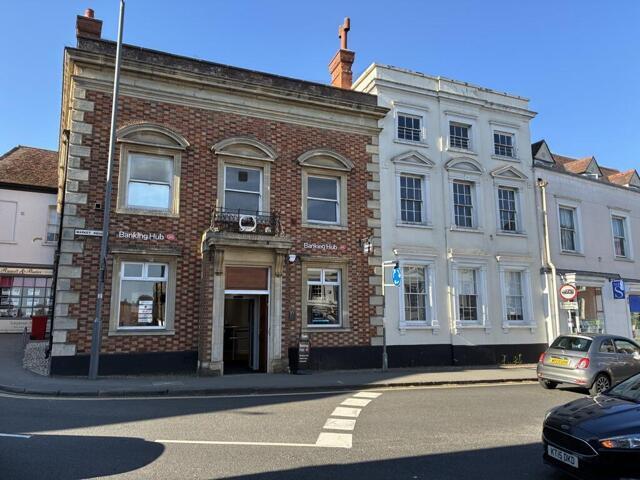 Office Buckingham Buckinghamshire LS100648596