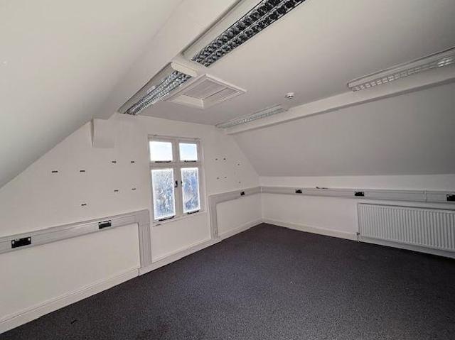 Office For Rent Chester Cheshire 810 ES99309943