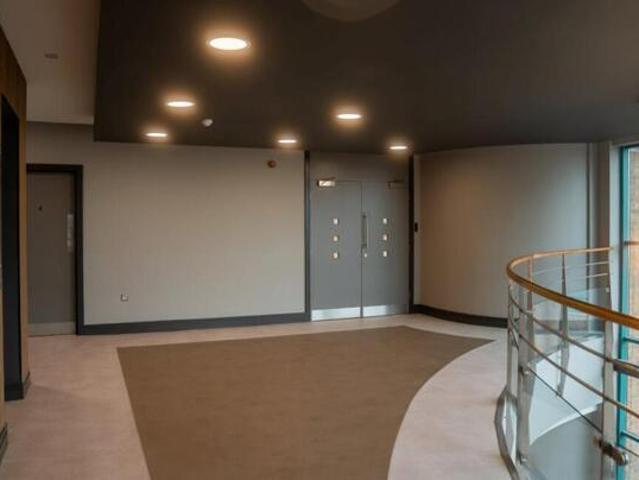 Office For Rent Altrincham Greater Manchester 17587 ES101586682