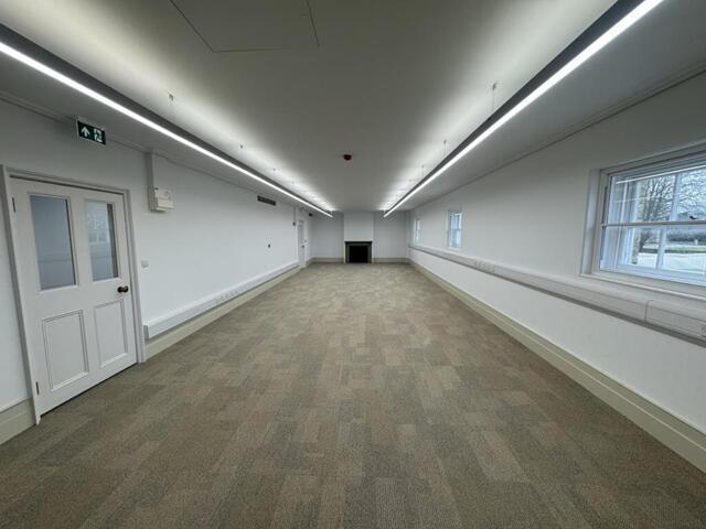 Office For Rent Brentford Great London 950 ELS99427696