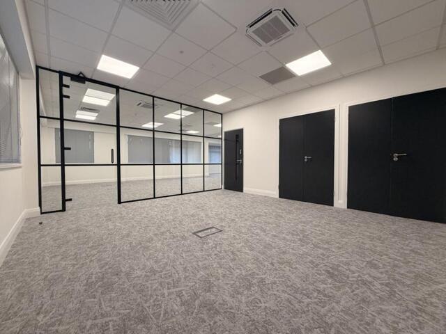 Office For Rent Surrey Great London 3092 ELS100616615