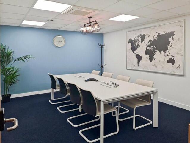 Office Hitchin Hertfordshire LS99907868