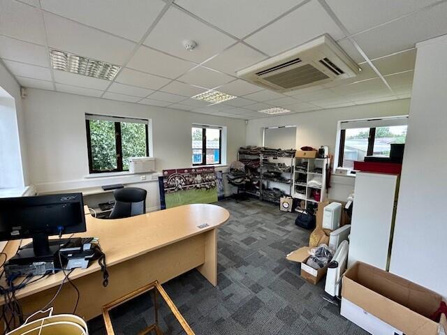 Office Hungerford West Berkshire LS101676814