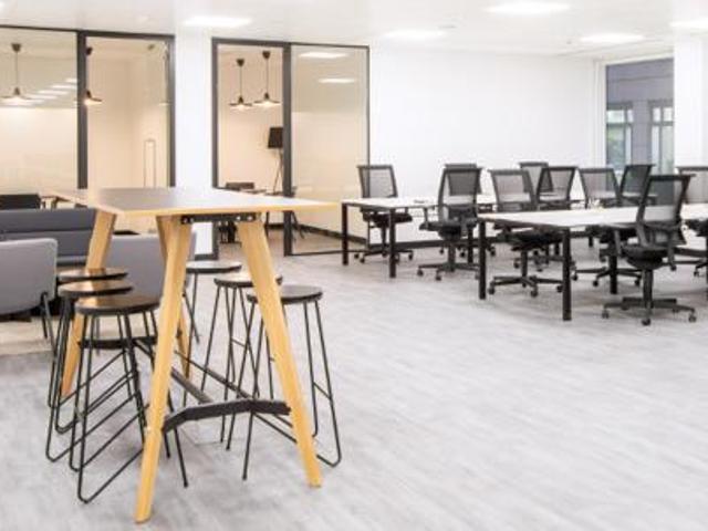 Office London London 100413180