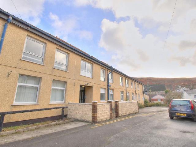 Office Street, Porth CF39, 1 bed flat to rent, £700 pcm | PrimeLocation