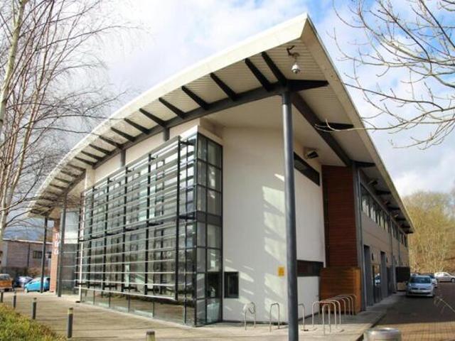 Office Surrey Great London LS100243002