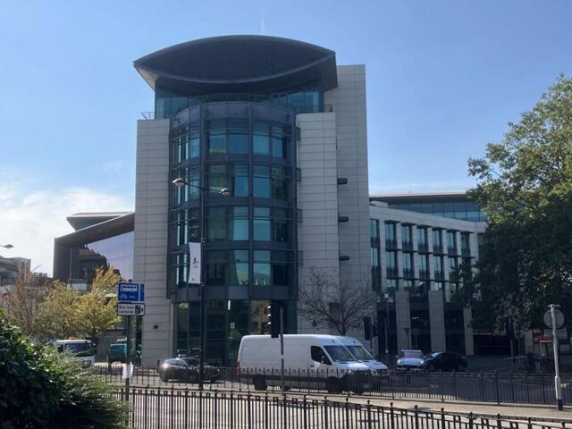 Office Surrey Great London LS101745536