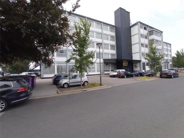 Office Thurrockc Essex 100558881