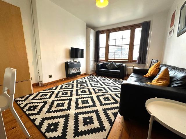 Offord Road, London N1, 2 bed flat to rent, £2,300 pcm | PrimeLocation