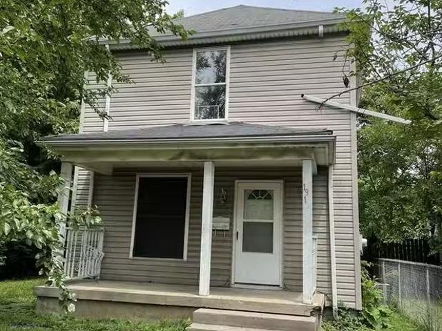 OH_MM_1915 Woodlawn Avenue 1 1915 Woodlawn Ave