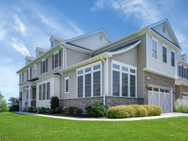 Oheka Pl, Morris Twp, Condo For Sale