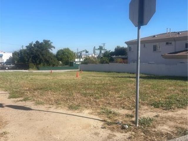 Ohio Ave, Signal Hill, CA 90755