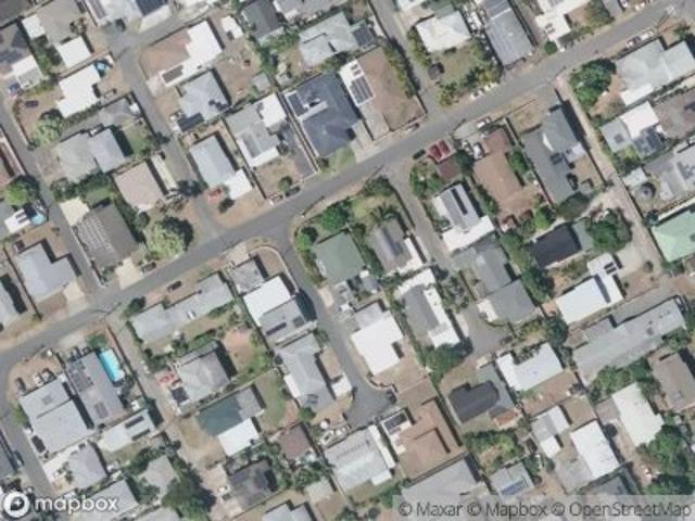 Olomana St