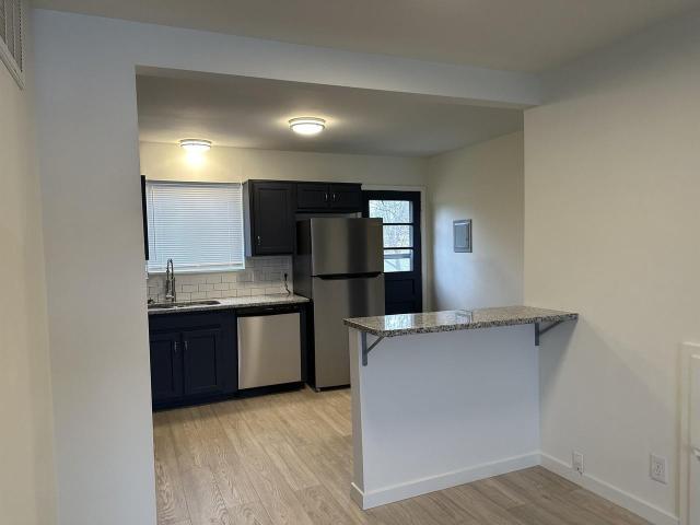 Olathe 41 at Creekside 2 Bedroom Apartment for Rent at 413 E Loula St, Olathe, KS 66061 Central Core