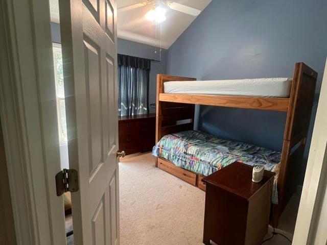 Olathe Cozy Room in Quiet Family Neighborhood