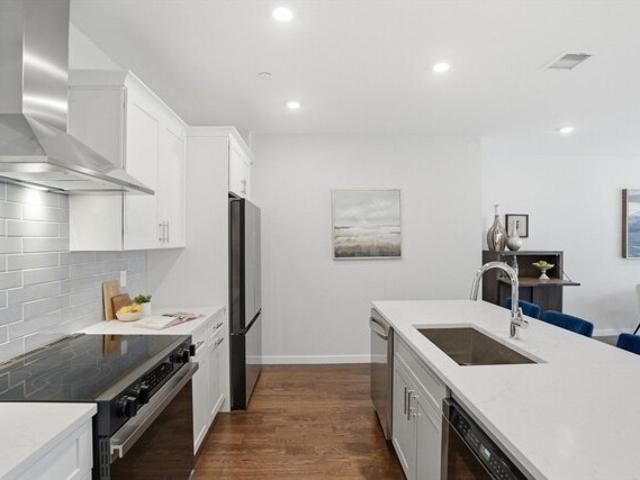 Old Colony Ave Apt,boston, Condo For Sale