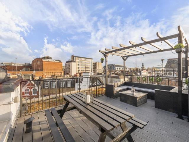 Old Compton Street, London W1D 1 bed apartment to rent £6,067 pcm £1,400 pw