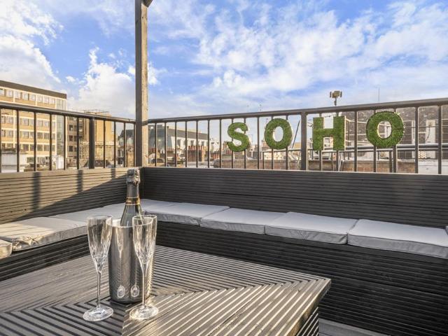 Old Compton Street, London W1D 1 bed apartment to rent £6,067 pcm £1,400 pw