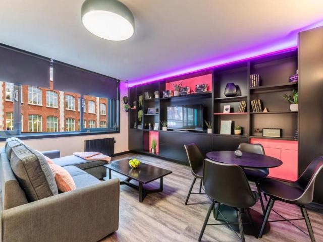 Old Compton Street, London W1D 2 bed apartment to rent £7,583 pcm £1,750 pw