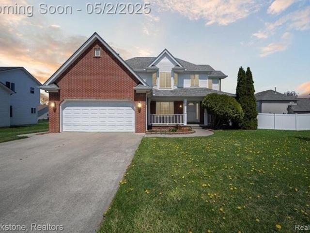 Old Carriage Ln, Lapeer, Home For Sale