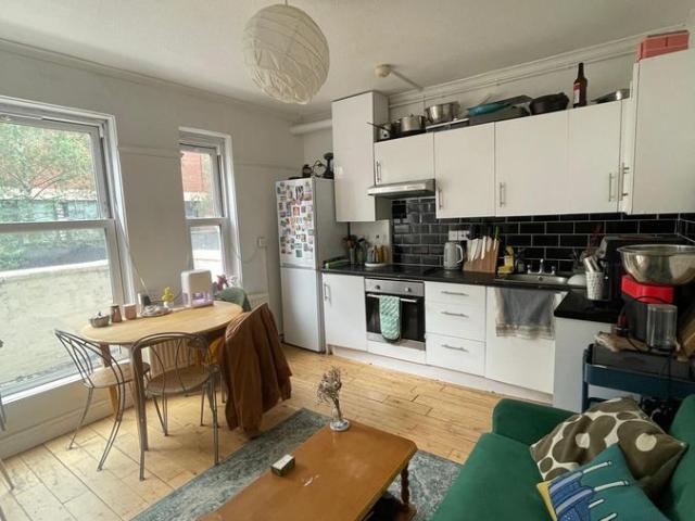Old Castle Street, London E1, 3 bed flat to rent, £2,800 pcm | PrimeLocation
