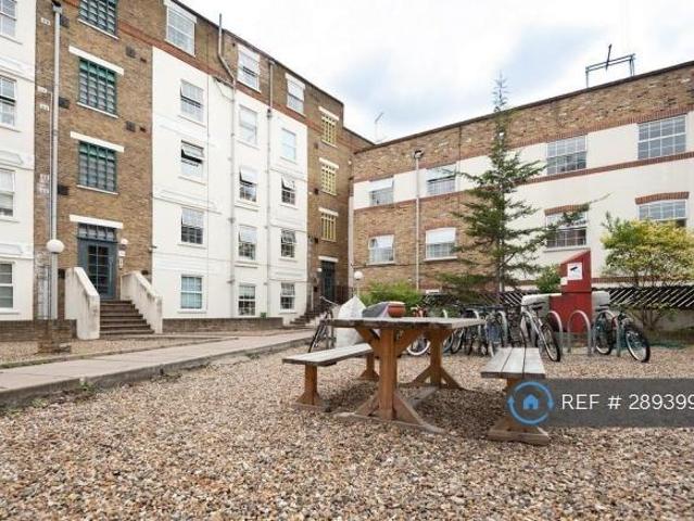Old Castle Street, London, E1 1 bed flat to rent £1,880 pcm £434 pw
