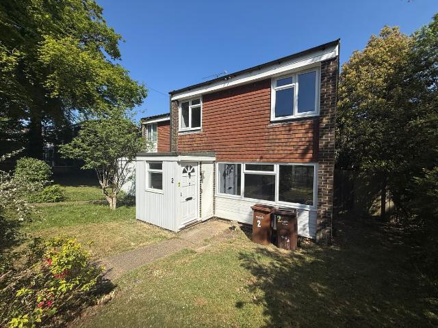 Old Castle Walk, Gillingham ME8, 3 bed property to rent, £1,500 pcm | PrimeLocation