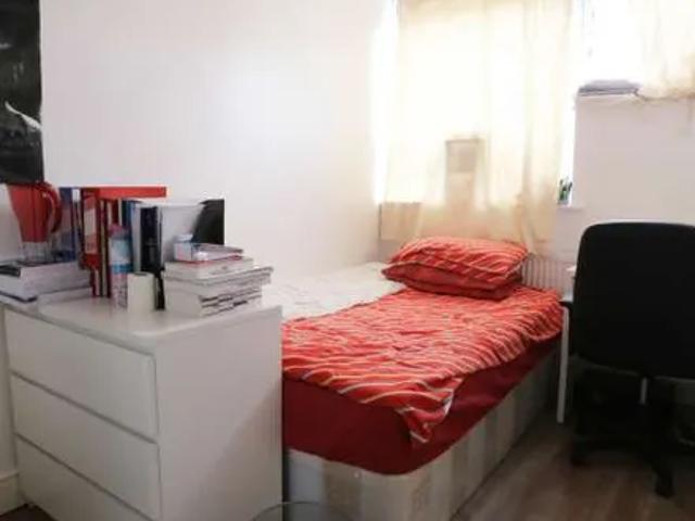 Old Church Nursery School, Walter Terrace, Ratcliffe, London, E1 0RJ, United Kingdom | Room for rent #168340792 | Rentberry