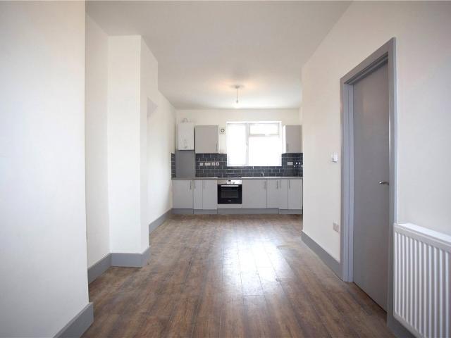 Old Church Road, London E4, 1 bed flat to rent, £1,350 pcm | PrimeLocation