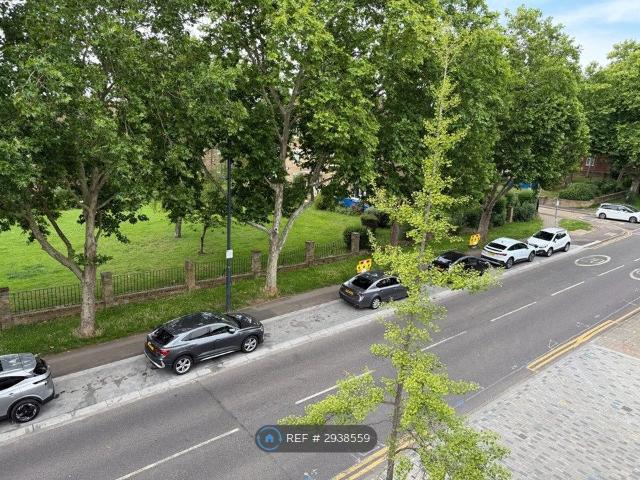 Old Church Road, London E4, 3 bed flat to rent, £2,300 pcm | PrimeLocation