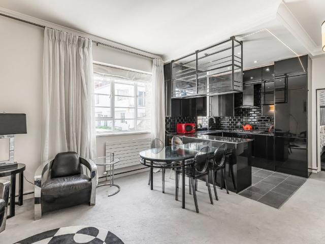 Old Church Street, Chelsea, London SW3, 1 bed flat to rent, £3,900 pcm | PrimeLocation