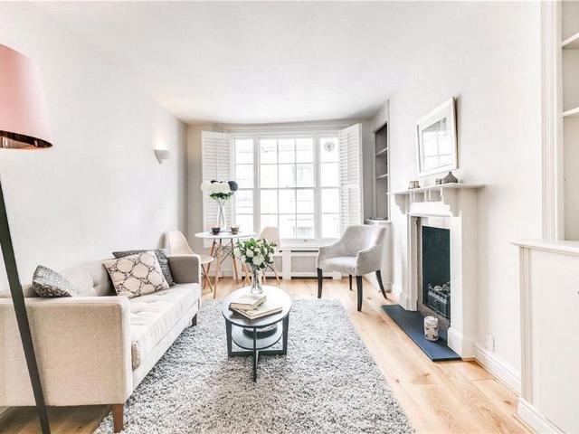 Old Church Street, London SW3 1 bed flat to rent £2,817 pcm £650 pw