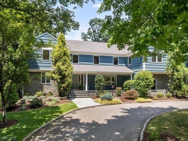 Old Chester Rd, Essex Fells, Home For Sale