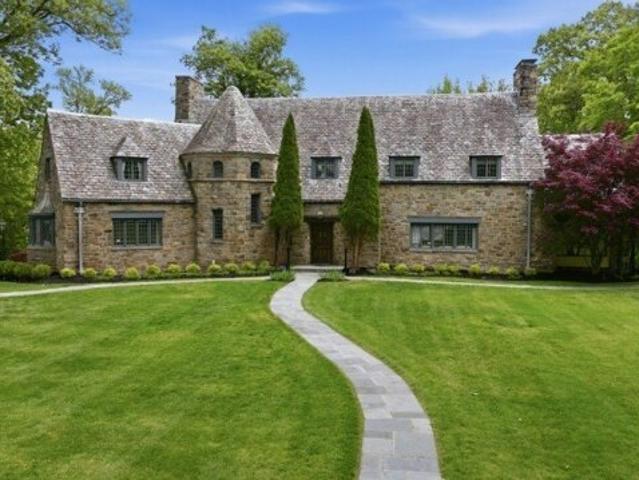 Old Chester Rd, Essex Fells, Home For Sale